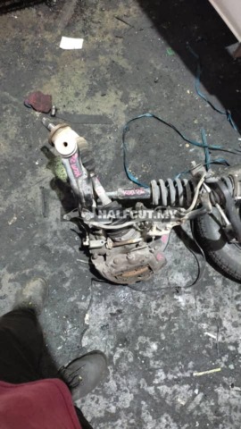 TOYOTA HILUX KUN26 FRONT AXLE RH - Halfcut Malaysia KL Selangor Penang ...