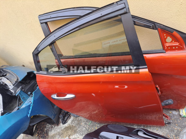 TOYOTA VIOS NCP152 REAR DOOR R/R - Halfcut Malaysia KL Selangor Penang ...