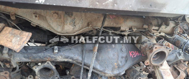 TOYOTA HIACE KDH200 REAR AXLE KOSONG - Halfcut Malaysia KL Selangor ...