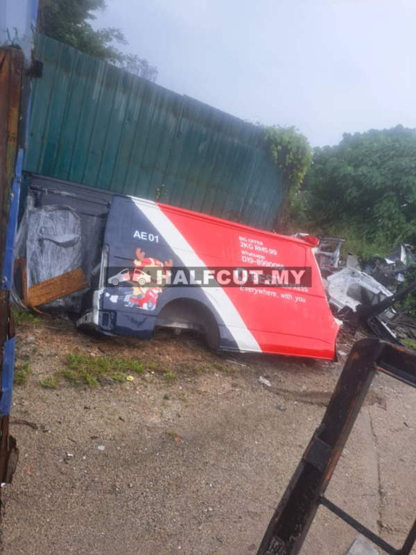 TOYOTA HIACE KDH200 SIDE FENDER RH - Halfcut Malaysia KL Selangor ...